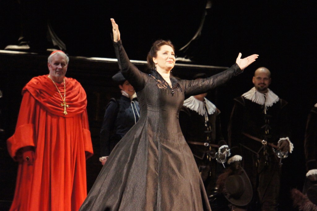 Opera Australia Announces Season 2016 – Man in Chair