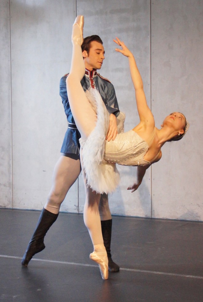 The Australian Ballet Announces Season 2016 – Man in Chair