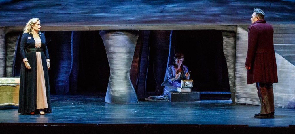 Melbourne Opera: Tristan and Isolde review – Man in Chair