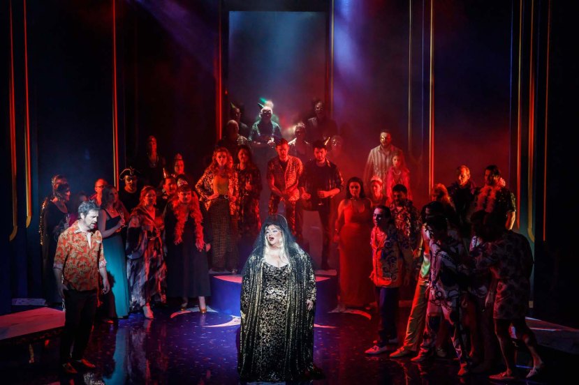 Melbourne Opera: Lucrezia Borgia review – Man in Chair